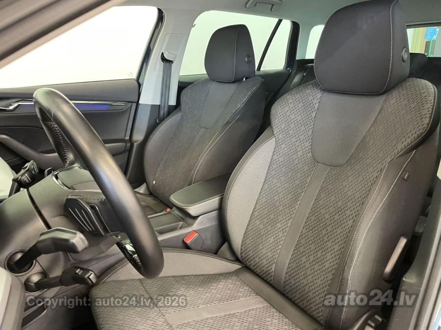 Blue Skoda Octavia 2021 in Tallinn, with an engine capacity of 1.50 L and mileage of 142 thousand km for 16990 €, photo 8 on AUTOMOTO.COM.LV