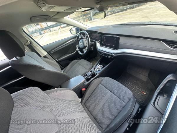 Blue Skoda Octavia 2021 in Tallinn, with an engine capacity of 2.00 L and mileage of 230 thousand km for 15500 €, photo 7 on AUTOMOTO.COM.LV