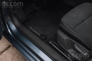 Blue Skoda Octavia 2021 in Riga, with an engine capacity of 2.00 L and mileage of 182 thousand km for 15500 €, photo 16 on AUTOMOTO.COM.LV