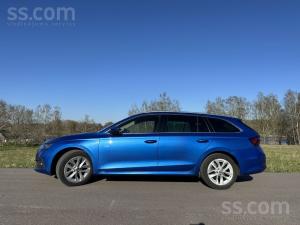 Zils Skoda Octavia 2021 Rīga, ar dzinēja tilpumu 1.50 L un nobraukumu 74 tūkst. km par 19000 €, foto 4 vietnē AUTOMOTO.COM.LV