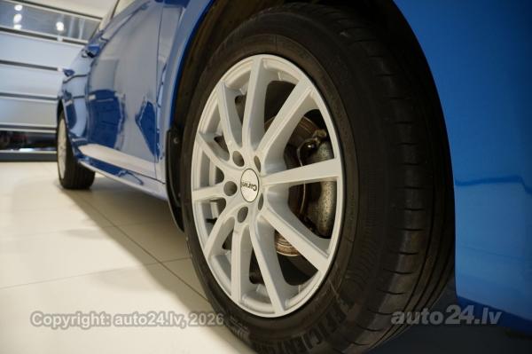 Blue Skoda Octavia 2021 in Tallinn, with an engine capacity of 1.50 L and mileage of 40 thousand km for 23900 €, photo 5 on AUTOMOTO.COM.LV