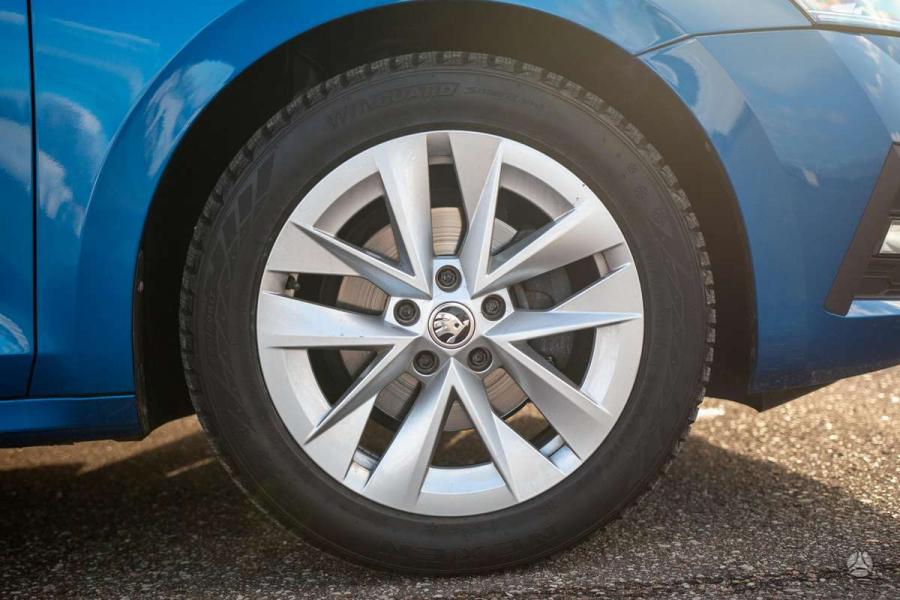 Blue Skoda Octavia 2021 in Kaunas, with an engine capacity of 2.00 L and mileage of 200 thousand km for 13050 €, photo 11 on AUTOMOTO.COM.LV