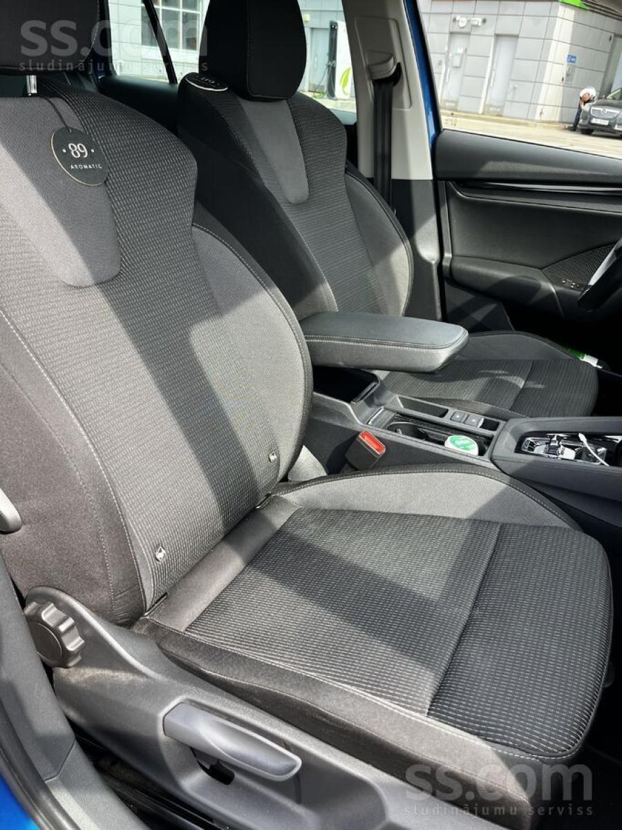Blue Skoda Octavia 2021 in Riga, with an engine capacity of 2.00 L and mileage of 197 thousand km for 15990 €, photo 8 on AUTOMOTO.COM.LV