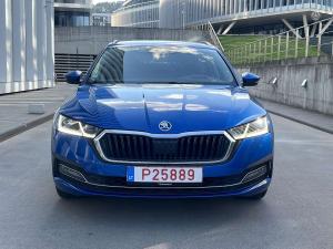 Blue Skoda Octavia 2021 in Vilnius, with an engine capacity of 1.97 L and mileage of 178 thousand km for 16904 €, photo 4 on AUTOMOTO.COM.LV