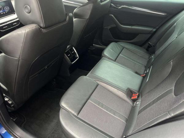 Blue Skoda Octavia 2021 in Vilnius, with an engine capacity of 1.97 L and mileage of 178 thousand km for 16904 €, photo 10 on AUTOMOTO.COM.LV