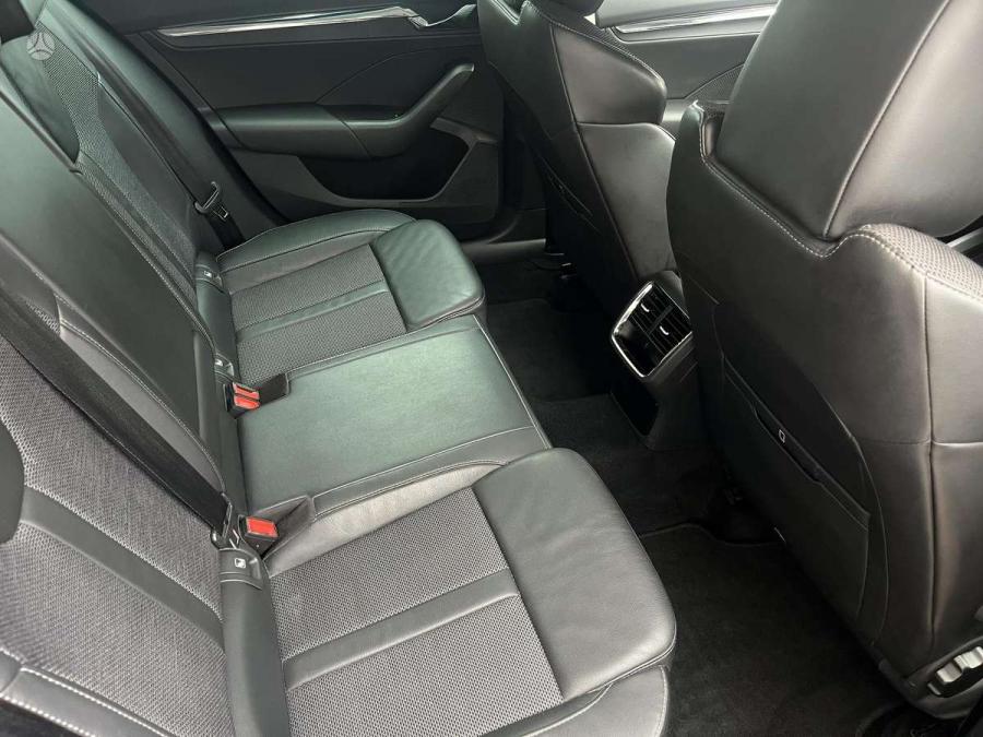 Blue Skoda Octavia 2021 in Vilnius, with an engine capacity of 1.97 L and mileage of 178 thousand km for 16904 €, photo 12 on AUTOMOTO.COM.LV