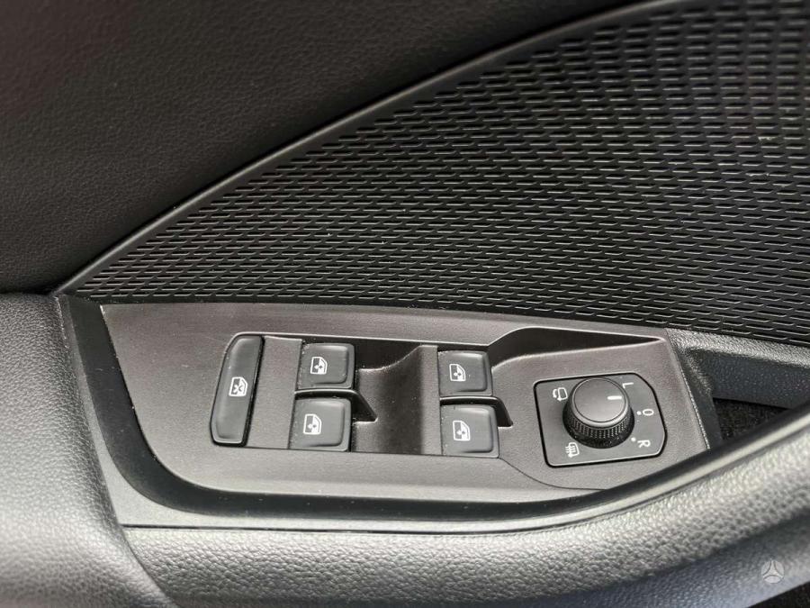 Blue Skoda Octavia 2021 in Vilnius, with an engine capacity of 1.97 L and mileage of 178 thousand km for 16904 €, photo 20 on AUTOMOTO.COM.LV