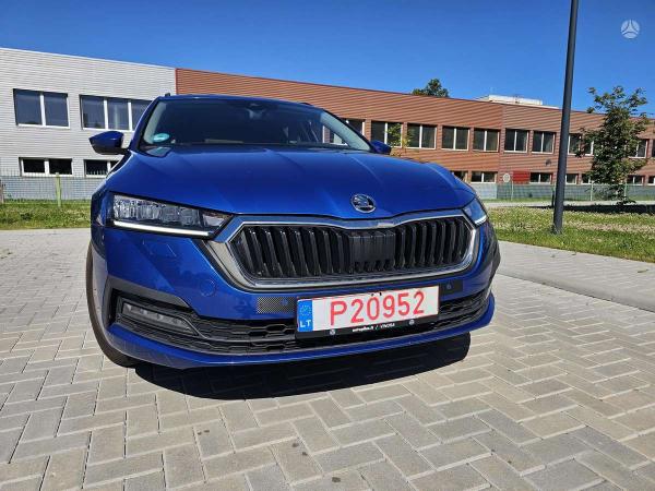 Blue Skoda Octavia 2021 in Kaunas, with an engine capacity of 2.00 L and mileage of 201 thousand km for 13150 €, photo 8 on AUTOMOTO.COM.LV