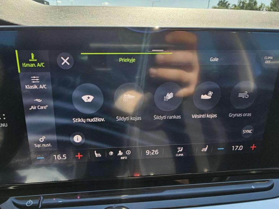 Blue Skoda Octavia 2021 in Kaunas, with an engine capacity of 2.00 L and mileage of 201 thousand km for 13150 €, photo 22 on AUTOMOTO.COM.LV