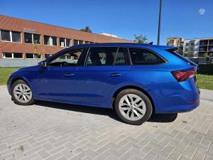 Blue Skoda Octavia 2021 in Kaunas, with an engine capacity of 2.00 L and mileage of 201 thousand km for 13150 €, photo 45 on AUTOMOTO.COM.LV