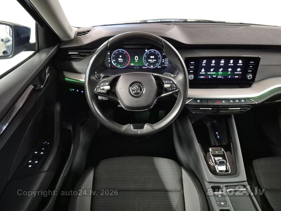 Zils Skoda Octavia 2021 Tallina, ar dzinēja tilpumu 2.00 L un nobraukumu 134 tūkst. km par 16990 €, foto 10 vietnē AUTOMOTO.COM.LV