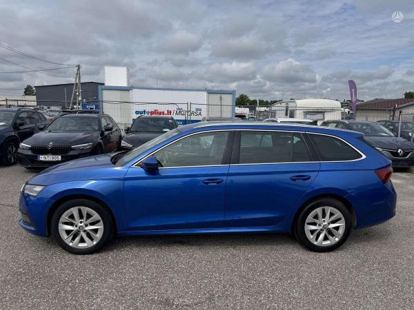 Blue Skoda Octavia 2021 in Kaunas, with an engine capacity of 1.97 L and mileage of 200 thousand km for 15400 €, photo 3 on AUTOMOTO.COM.LV