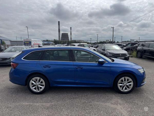 Blue Skoda Octavia 2021 in Kaunas, with an engine capacity of 1.97 L and mileage of 200 thousand km for 15400 €, photo 4 on AUTOMOTO.COM.LV