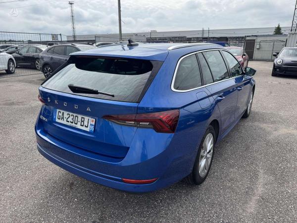 Blue Skoda Octavia 2021 in Kaunas, with an engine capacity of 1.97 L and mileage of 200 thousand km for 15400 €, photo 5 on AUTOMOTO.COM.LV