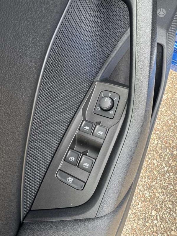 Blue Skoda Octavia 2021 in Kaunas, with an engine capacity of 1.97 L and mileage of 200 thousand km for 15400 €, photo 7 on AUTOMOTO.COM.LV