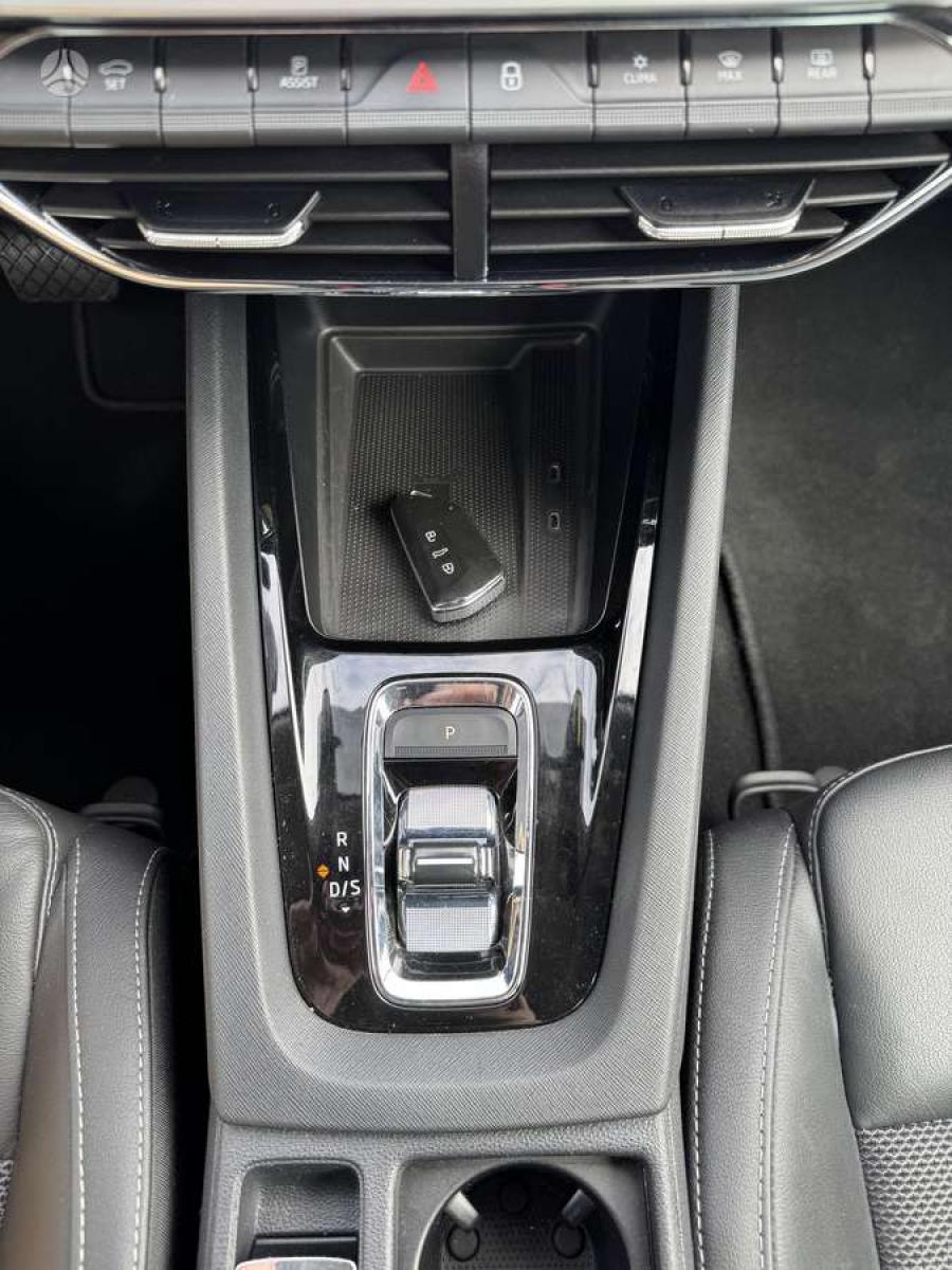 Blue Skoda Octavia 2021 in Kaunas, with an engine capacity of 1.97 L and mileage of 200 thousand km for 15400 €, photo 21 on AUTOMOTO.COM.LV