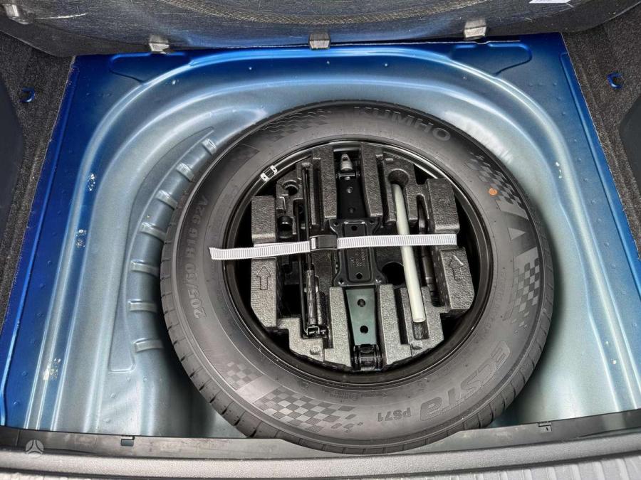 Blue Skoda Octavia 2021 in Kaunas, with an engine capacity of 1.97 L and mileage of 200 thousand km for 15400 €, photo 27 on AUTOMOTO.COM.LV