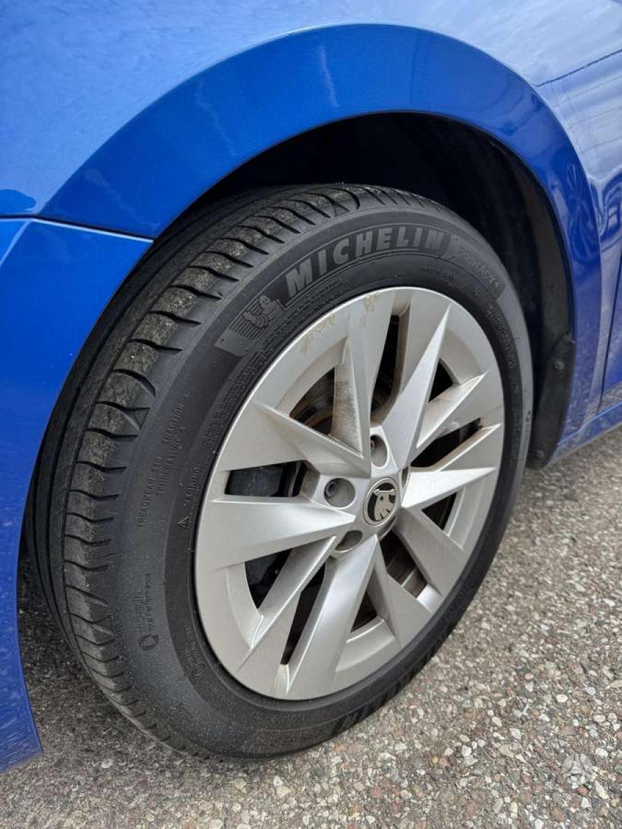 Blue Skoda Octavia 2021 in Kaunas, with an engine capacity of 1.97 L and mileage of 200 thousand km for 15400 €, photo 29 on AUTOMOTO.COM.LV