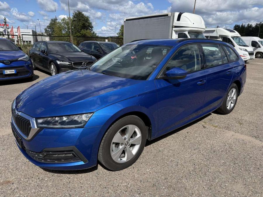 Blue Skoda Octavia 2021 in Vilnius, with an engine capacity of 1.97 L and mileage of 202 thousand km for 12950 €, photo 3 on AUTOMOTO.COM.LV