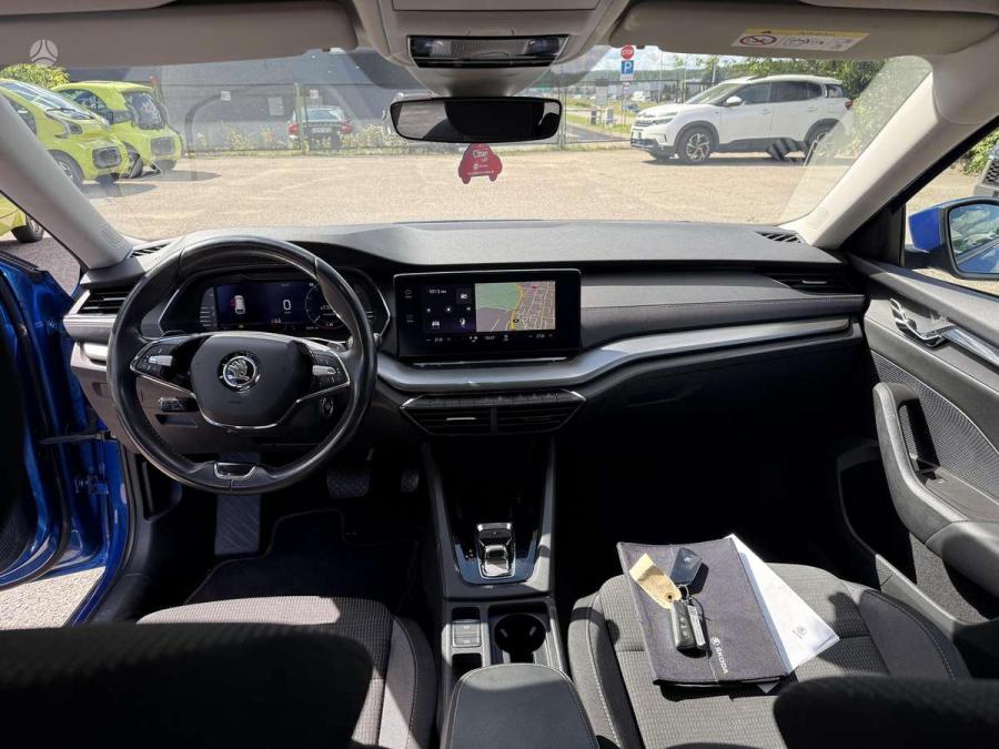 Blue Skoda Octavia 2021 in Vilnius, with an engine capacity of 1.97 L and mileage of 202 thousand km for 12950 €, photo 8 on AUTOMOTO.COM.LV