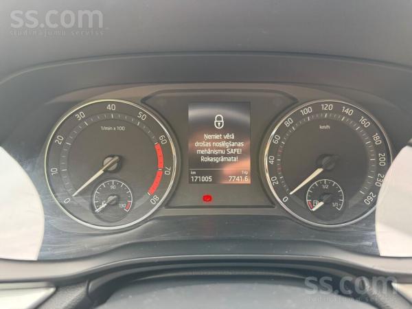 Синий Шкода Октавия 2021 в Рига, объемом двигателя 1.50 л и пробегом 171 тыс. км за 14000 €, фото 7 на AUTOMOTO.COM.LV