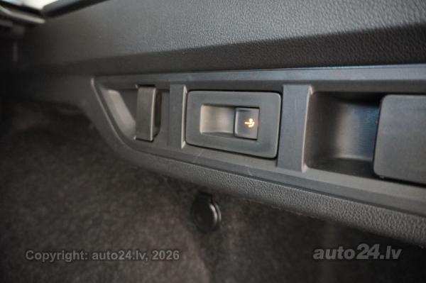 Blue Skoda Octavia 2021 in Tallinn, with an engine capacity of 1.50 L and mileage of 195 thousand km for 12500 €, photo 9 on AUTOMOTO.COM.LV
