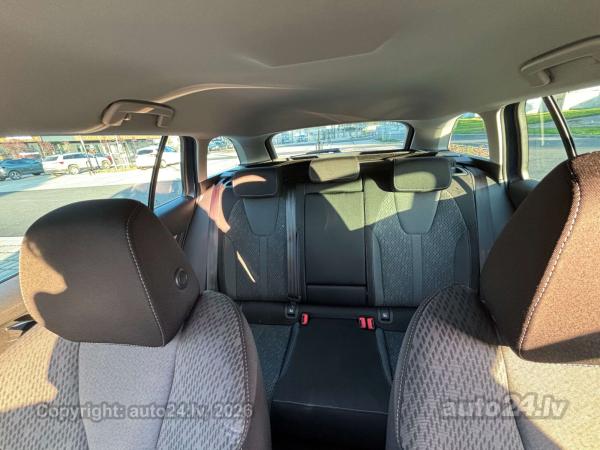 Blue Skoda Octavia 2021 in Tallinn, with an engine capacity of 2.00 L and mileage of 130 thousand km for 17900 €, photo 6 on AUTOMOTO.COM.LV