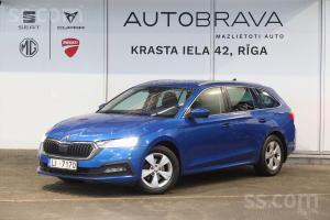 Синий Шкода Октавия 2021 в Рига, объемом двигателя 1.50 л и пробегом 99 тыс. км за 15990 €, фото  на AUTOMOTO.COM.LV