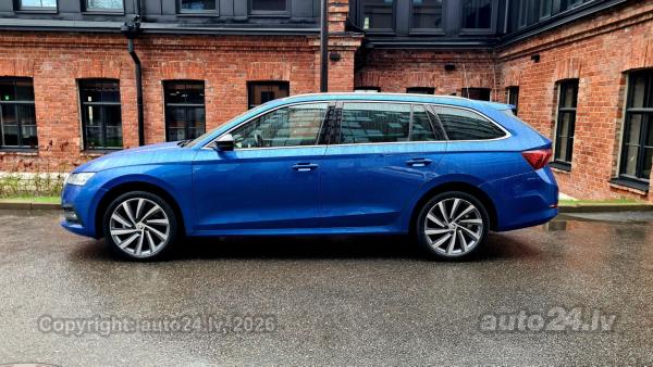 Blue Skoda Octavia 2022 in Tallinn, with an engine capacity of 2.00 L and mileage of 203 thousand km for 17895 €, photo 7 on AUTOMOTO.COM.LV