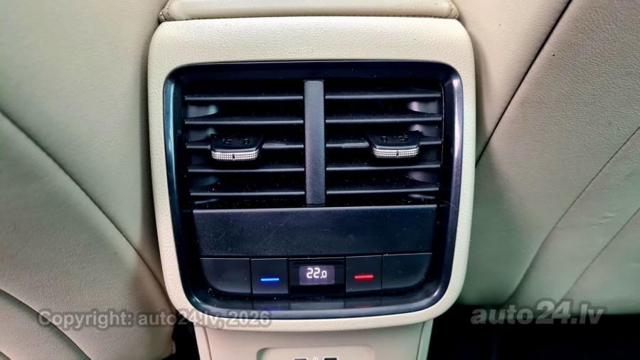 Zils Skoda Octavia 2022 Tallina, ar dzinēja tilpumu 2.00 L un nobraukumu 203 tūkst. km par 17895 €, foto 23 vietnē AUTOMOTO.COM.LV