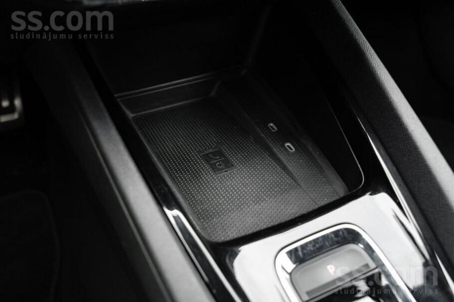 Blue Skoda Octavia 2022 in Riga, with an engine capacity of 1.40 L and mileage of 106 thousand km for 20950 €, photo 21 on AUTOMOTO.COM.LV