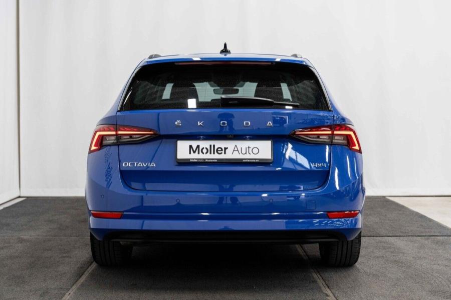 Blue Skoda Octavia 2022 in Tallinn, with an engine capacity of 2.00 L and mileage of 157 thousand km for 18550 €, photo 9 on AUTOMOTO.COM.LV