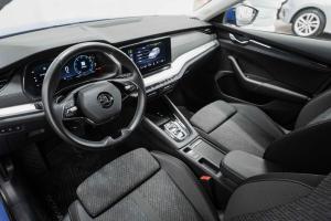Blue Skoda Octavia 2022 in Tallinn, with an engine capacity of 2.00 L and mileage of 157 thousand km for 18550 €, photo 12 on AUTOMOTO.COM.LV