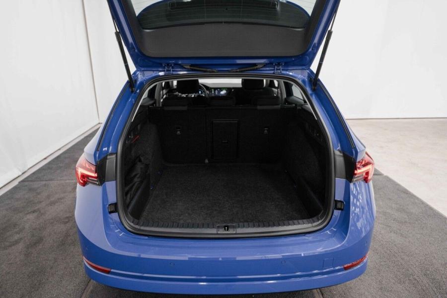 Blue Skoda Octavia 2022 in Tallinn, with an engine capacity of 2.00 L and mileage of 157 thousand km for 18550 €, photo 19 on AUTOMOTO.COM.LV