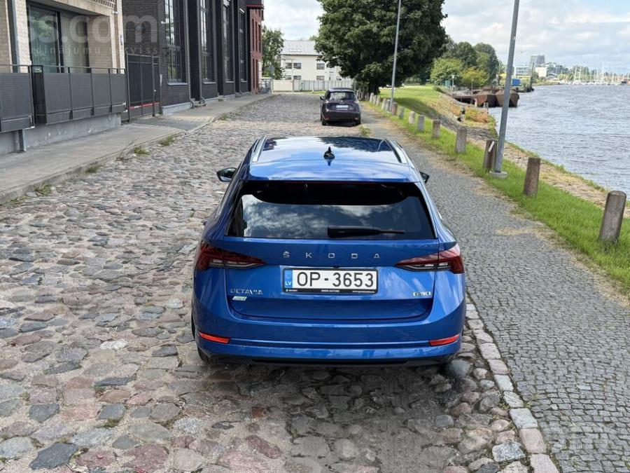 Zils Skoda Octavia 2022 Rīga, ar dzinēja tilpumu 1.50 L un nobraukumu 166 tūkst. km par 14500 €, foto 4 vietnē AUTOMOTO.COM.LV