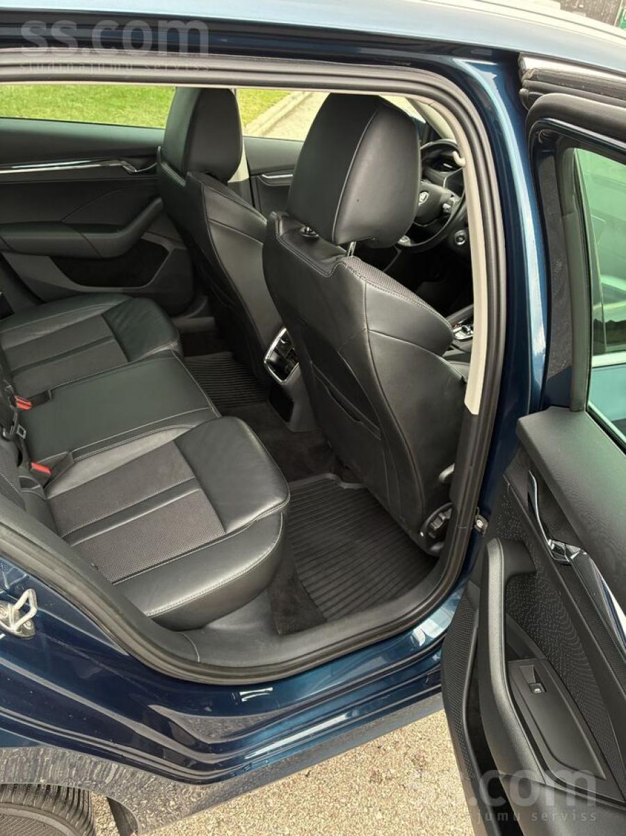Blue Skoda Octavia 2022 in Riga, with an engine capacity of 2.00 L and mileage of 119 thousand km for 16800 €, photo 12 on AUTOMOTO.COM.LV