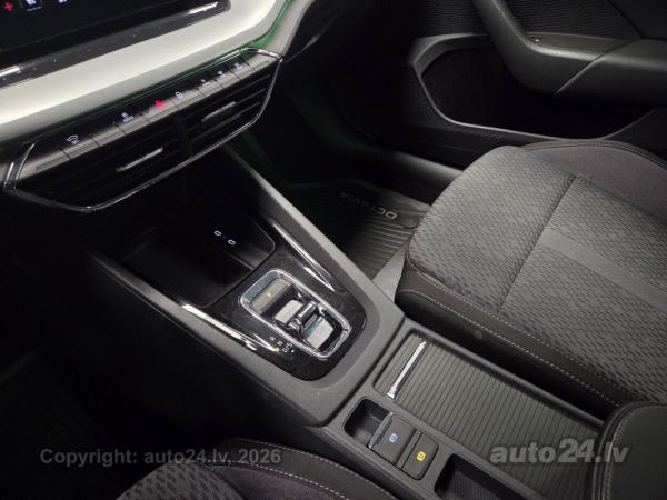 Blue Skoda Octavia 2023 in Tallinn, with an engine capacity of 1.50 L and mileage of 166 thousand km for 15900 €, photo 11 on AUTOMOTO.COM.LV