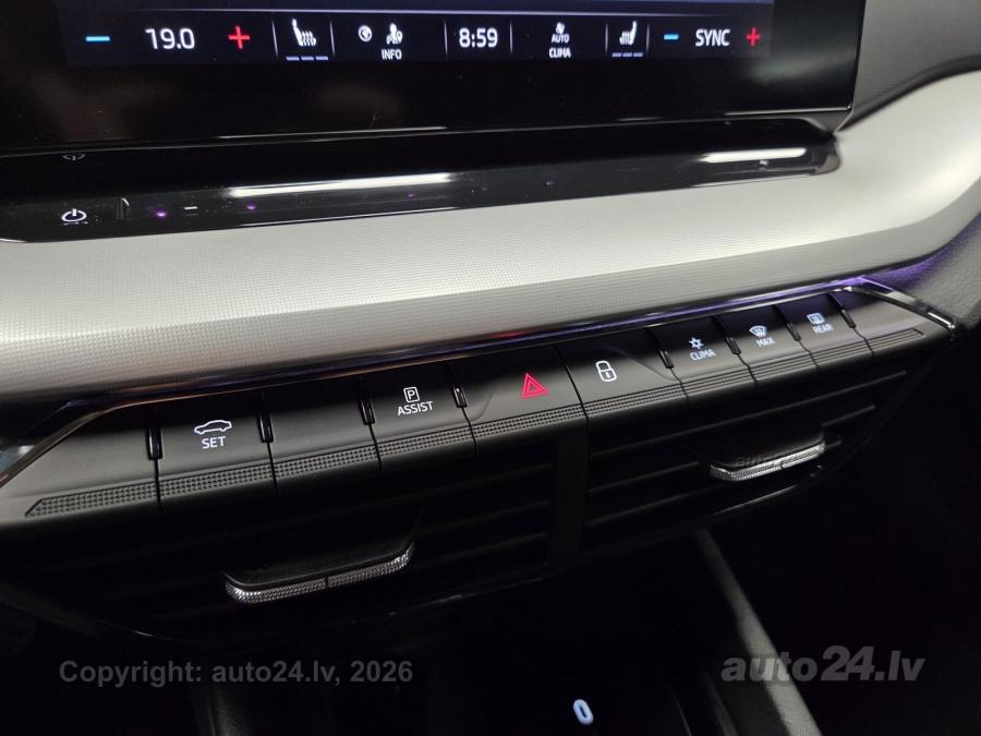 Синий Шкода Октавия 2023 в Таллин, объемом двигателя 1.50 л и пробегом 45 тыс. км за 21900 €, фото 12 на AUTOMOTO.COM.LV