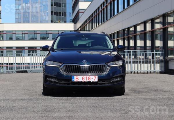 Blue Skoda Octavia 2023 in Riga, with an engine capacity of 1.40 L and mileage of 35 thousand km for 24980 €, photo 2 on AUTOMOTO.COM.LV