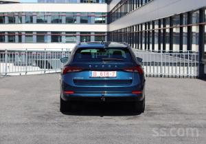 Blue Skoda Octavia 2023 in Riga, with an engine capacity of 1.40 L and mileage of 35 thousand km for 24980 €, photo 6 on AUTOMOTO.COM.LV