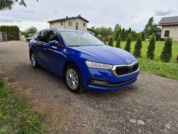 Zils Skoda Octavia 2023 Kauņa, ar dzinēja tilpumu 1.50 L un nobraukumu 73 tūkst. km par 16400 €, foto 1 vietnē AUTOMOTO.COM.LV