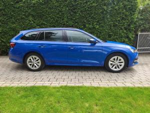 Blue Skoda Octavia 2023 in Kalvarija, with an engine capacity of 1.50 L and mileage of 125 thousand km for 15549 €, photo 8 on AUTOMOTO.COM.LV