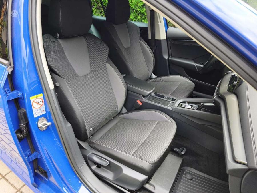 Blue Skoda Octavia 2023 in Kalvarija, with an engine capacity of 1.50 L and mileage of 125 thousand km for 15549 €, photo 16 on AUTOMOTO.COM.LV