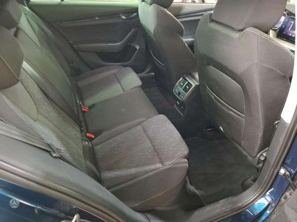 Blue Skoda Octavia 2023 in Kaunas, with an engine capacity of 1.97 L and mileage of 192 thousand km for 14190 €, photo 7 on AUTOMOTO.COM.LV