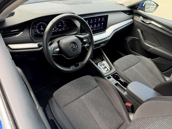 Blue Skoda Octavia 2023 in Kaunas, with an engine capacity of 1.00 L and mileage of 188 thousand km for 14400 €, photo 7 on AUTOMOTO.COM.LV