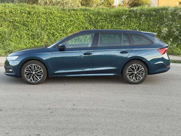 Zils Skoda Octavia 2023 Kauņa, ar dzinēja tilpumu 1.97 L un nobraukumu 192 tūkst. km par 14190 €, foto 2 vietnē AUTOMOTO.COM.LV