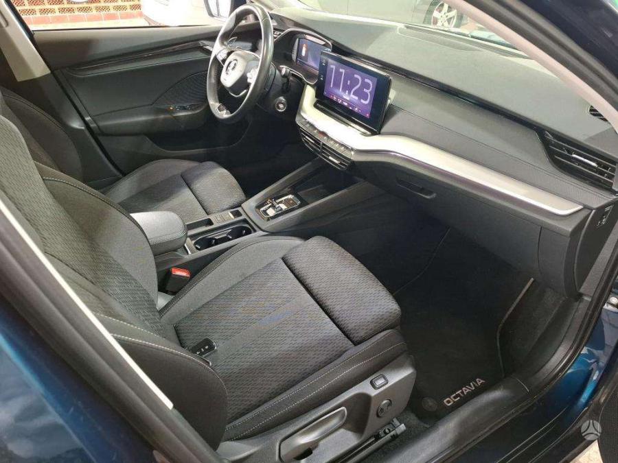 Zils Skoda Octavia 2023 Kauņa, ar dzinēja tilpumu 1.97 L un nobraukumu 192 tūkst. km par 14190 €, foto 38 vietnē AUTOMOTO.COM.LV