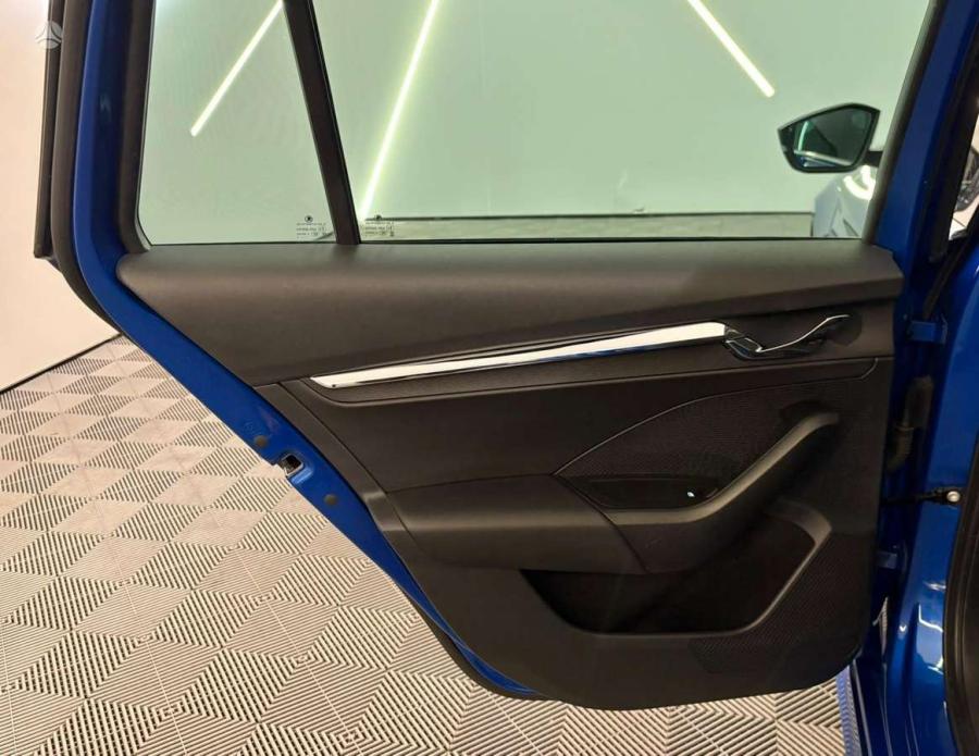 Zils Skoda Octavia 2023 Marijampole, ar dzinēja tilpumu 1.97 L un nobraukumu 123 tūkst. km par 20450 €, foto 28 vietnē AUTOMOTO.COM.LV