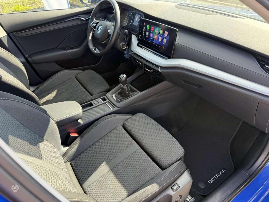 Blue Skoda Octavia 2023 in Vilnius, with an engine capacity of 1.97 L and mileage of 195 thousand km for 13999 €, photo 33 on AUTOMOTO.COM.LV
