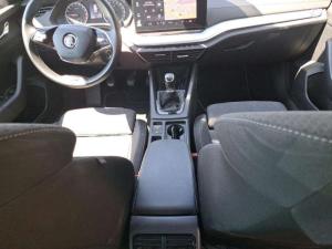 Blue Skoda Octavia 2023 in Vilnius, with an engine capacity of 1.97 L and mileage of 195 thousand km for 13999 €, photo 54 on AUTOMOTO.COM.LV